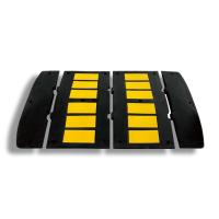 China Parking Stops Rubber Speed Bump Yellow Black Barrier 50mm Recycled Customizable for sale