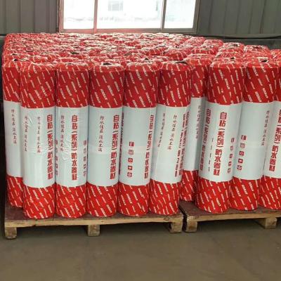 China Waterproof Self Adhesive Bitumen Roll 10m For Concrete / Wood Roofs for sale