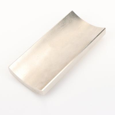 China 80-120°C Curie Temperature Rare Earth Magnet For Industrial And +/- 0.05mm Tolerance Arc Tile 38SH Magnet for sale