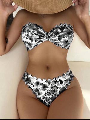 China Swimming Suits Bikini With Red And Striped Pattern M Size Bathing Suits For Plus Size Women for sale