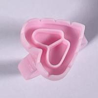 China Disposable Heart Shape Tattoo Ink Cup Eyelash Grafting Glue Ring With Division Pink Plastic for sale