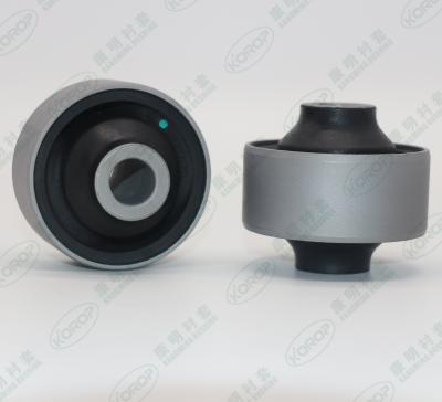 China Mitsubishi MN150104 Front Lower Control Arm Bushing 17CM x 17CM x 13.5CM with ISO 9001 Certification for sale
