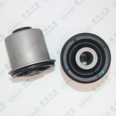 China Front Lower Suspension Control Arm Bushing 17cm x 17cm x 13.5cm for Mitsubishi Pajero Montero MR496793 for sale
