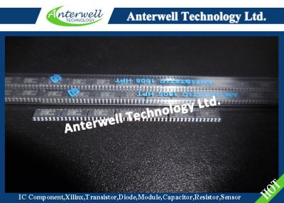 China MCP3204-BI/SL Electronic IC Chips 4-Channel/8-Channel 12-Bit A/D Converters for sale