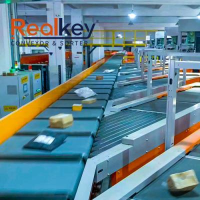 China High Speed Cross Belt Sorting Line Conveyor Sorting System For Distribution Warehouse for sale