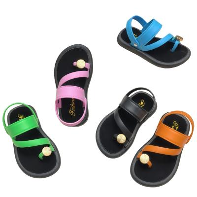 China PVC Toe Ring Girls Fashion Sandals Anti-slip Soft Sole Children Casual Beach Sandals for sale