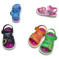 China PVC Cute Heart Buckle Girls Fashion Sandals Anti-slip Children Beach Princess Shoes for sale