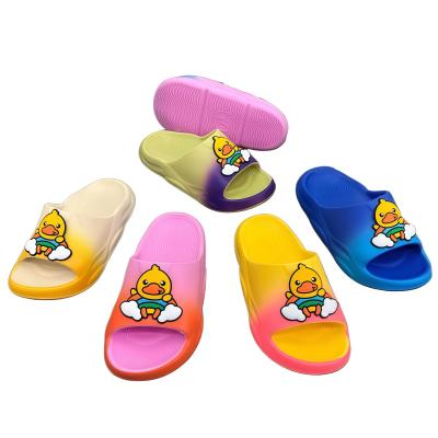 China Kids EVA Outdoor Slippers Sunny Yellow Waterfowl Cloud Motif-Breathable Electrically Heated Summer Sandals Gradient Colors Soft for sale