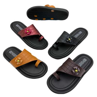 China PVC Women Toe Loop Sandals with Flower Charm - Crocodile Print Casual Slippers for sale