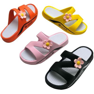 China EVA Women Slides with Daisy Decor Thick Sole Soft Casual Slippers for sale