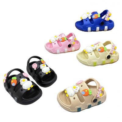 China EVA Kids Clogs with 3D Cartoon Duck Design, Non-slip Soft Sole Two-way Wear Toddler Garden Shoes for sale