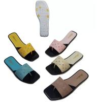 China PVC Ladies Quilted Diamond Rhinestone Flip Flops Fashion Casual Sandals for sale