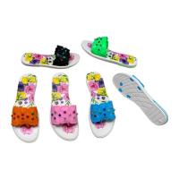 China EVA Women Flip Flops with Heart Texture, Colorful Rivets and Floral Lemon Print for sale