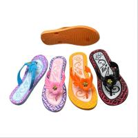 China EVA Women Colorful Flower Decor Two-tone Sole Flip Flops Anti-slip Beach Sandals for sale