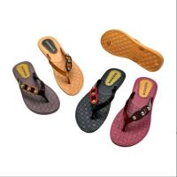 China EVA Women Fashion Metal Rivet Decor Flip Flops Anti-slip Summer Beach Sandals for sale
