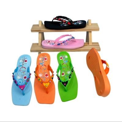 China EVA Women Fashion Pattern Bead Decor Flip Flops Anti-slip Summer Beach Sandals for sale