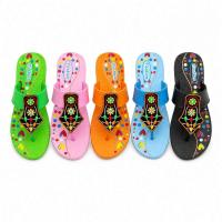China Embroidery Patch Family Flip Flops with Heart Print Footbed | Source Factory Supply for sale