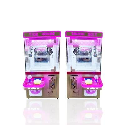 China EU/US/UK/AU Plug Mini Claw Crane Machine for Small Doll Vending in Customized Arcade for sale