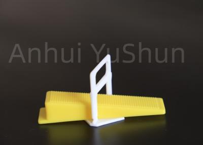 China Polypropylene White Ceramic Floor Tile Leveling System Plastic Tile Wedges 3mm for sale