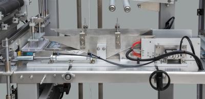 China Seamless Cellophane Box Wrapping Machine Automatic Cigarette Cellophane Wrapping Machine 220V / 380V for sale