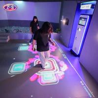 China Portable All-in-One Coin Operated Interactive Floor Projector 4000 Lumens 1920x1200 for sale