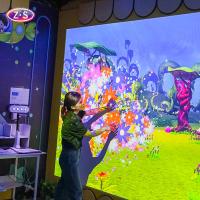 China Social Interaction Immersive Drawing Alive Interactive Wall Games Group Play for sale
