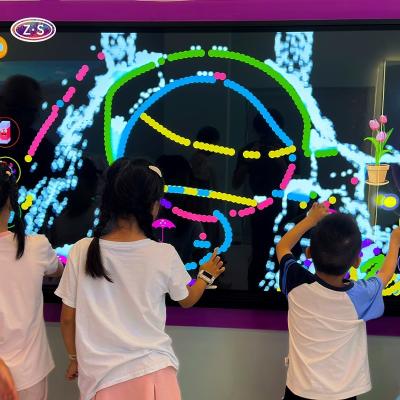 China 65 Inch Multi Touch Interactive Education Screen Game Wall for Children Learning for sale