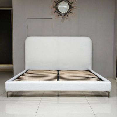 China Delicate Soft Bed Adds a Touch of Softness to Hard Edged Modern Furniture Sets for sale