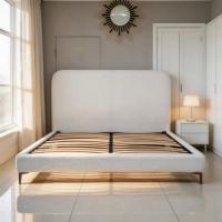 China Timeless Fluffy Upholstered Bed Works in Both Traditional and Contemporary Home Settings for sale