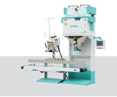 China Peanuts Plastic Pellets Rice Packing Machine 2.5 - 50KG Touch Screen Operation for sale