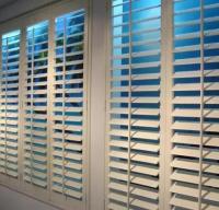 China Aluminum Louver Kitchen Cabinet Roller Door Interior Window Shutter vertical casement for sale