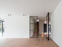 China Space Saving Aluminium Pivot Doors , Tempered Glass Internal Glass Pivot Doors for sale
