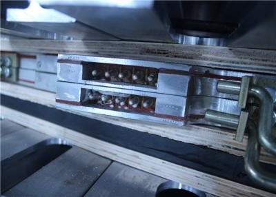China Steel Plant Vulcanizing Press Machine , Hot Vulcanizing Of Conveyor Belt Heat Pressnation for sale