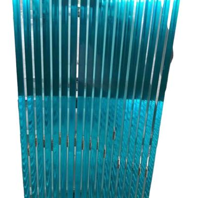 China Low iron ultra clear glass blue edge suitable for building curtain wall facade front door  aquarium tank  fish tank for sale