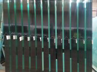 China AR Coated Glass Spray Coating Machine For Glass Bottles Low Iron 4mm 3.2mm AR Coating Tempered Mistlite Solar Panel Glas for sale