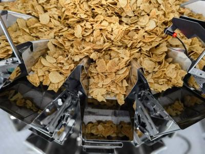 China 2.5L 2500g Multihead Combination Weigher Equipment 14 Head Food Grade AISI 304 for sale
