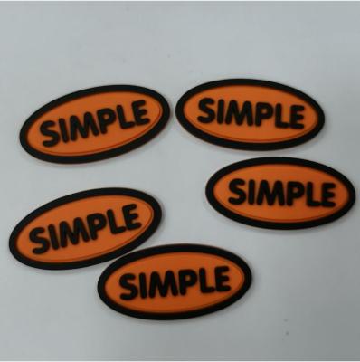 China Custom 3D PVC Silicone Rubber Labels Heat Transfer Badge Eco Friendly 2.5mm Thick for sale