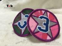 China Custom Embroidered Patches with 12-Color Capacity and 1000pcs MOQ - OEM/ODM German Embroidery for sale
