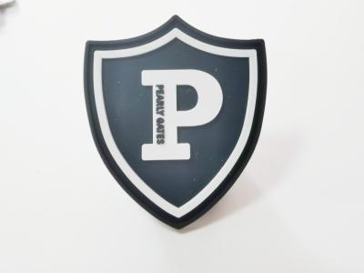China Custom 3D Silicone Rubber Clothing Main Label Black Sew On Logo Patches 5000pcs MOQ for sale