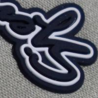China Custom 3D Silicone Label Washable Soft Logo Heat Transfer Badge OEKO-TEX 2-3 Colors for sale