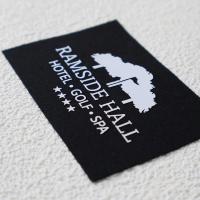 China Custom Flat Silicone Transfer Sticker 4.5x2.5cm Durable Brand Logo Tag for Garment Accessories for sale