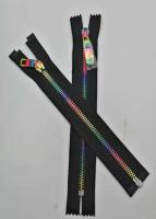 China Open End 5# Plating Colorful Brass Metal Teeth Zipper for Shoes, Jackets, and Jeans with 20+ Years Manufacturing Expertise for sale