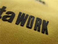 China Shiny Black Silicone Heat Transfer Labels for Sportswear - 140°C-160°C Application, 500pcs MOQ for sale