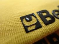 China Shiny Black Silicone Heat Transfer Labels for Sportswear - 140°C-160°C Application, 500pcs MOQ for sale