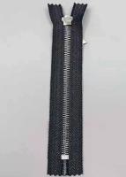 China 5# Y-Style Metal Teeth Zipper with Pure Cotton Cloth - Brass Construction for Jeans and Bags for sale