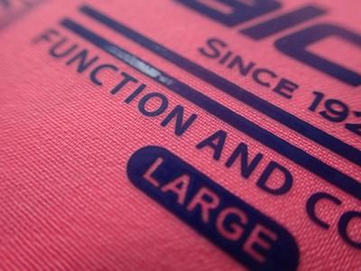 China Custom Silicone Heat Transfer Fabric Labels Anti Sublimation for Clothing Bags Hats 140-160C for sale