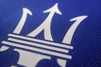China Custom Ink Heat Transfer Patches 140°C-160°C Application with 3D Logo Effect for Sports Apparel for sale