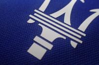 China Custom Ink Heat Transfer Patches 140°C-160°C Application with 3D Logo Effect for Sports Apparel for sale