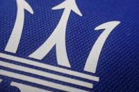 China Custom Ink Heat Transfer Patches 140°C-160°C Application with 3D Logo Effect for Sports Apparel for sale