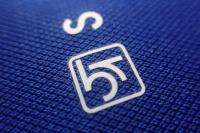 China Custom Silk Screen Printing Heat Transfer Patches for Football Wear 40°C Washable for sale